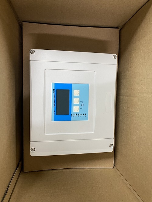 230VAC E&H Instrument CM442 CM442-AAM1A2F010A+AA Transmitter